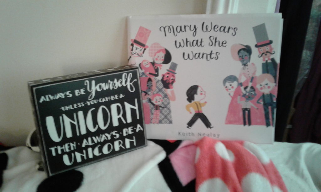 Mary Wears What She Wants by Keith Negley – BlackRaven Book Review ...