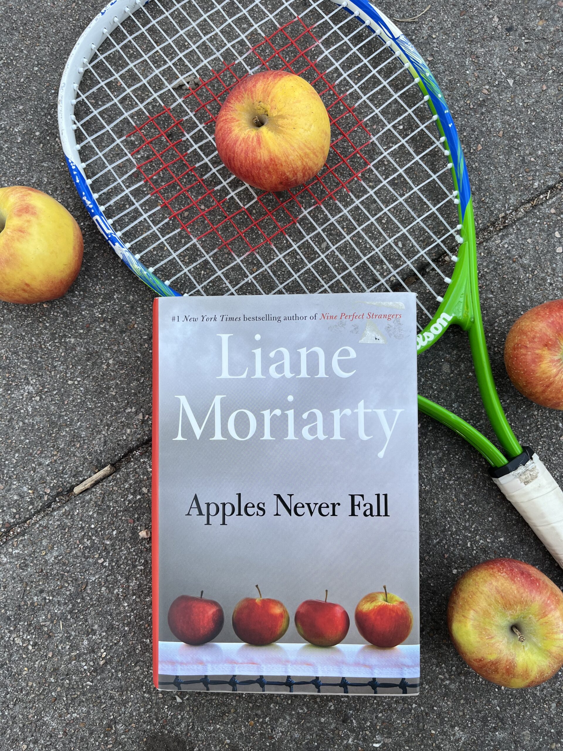 Apples Never Fall by Liane Moriarty – acrackedkettle Book Review ...